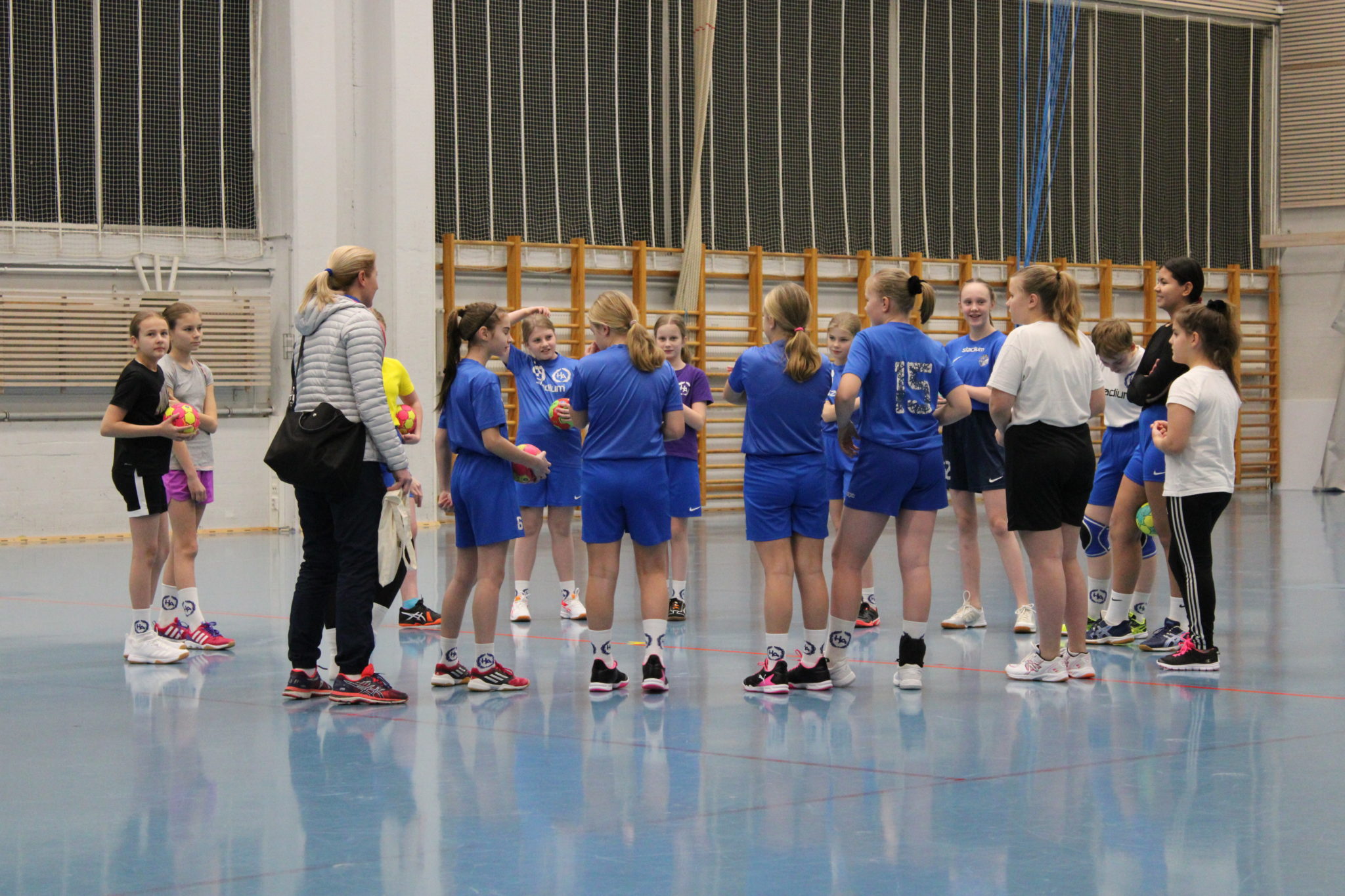 Kausikertomus 2019-2020 D-Tytöt - Atlas Handball